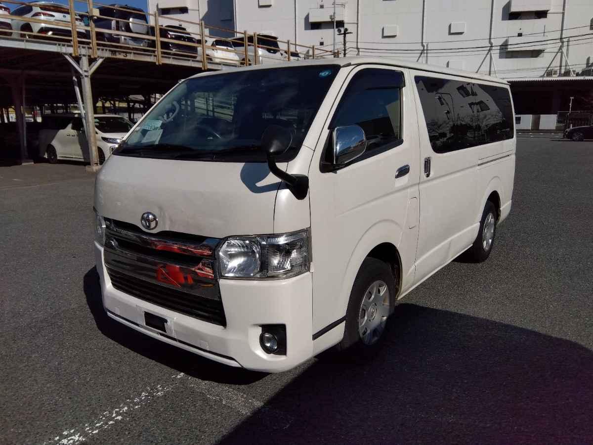 TOYOTA HIACE VAN Super GL 2017 – JAPAN AUTO KING LTD