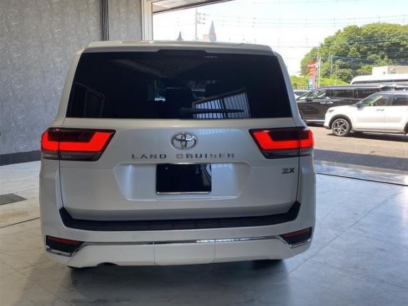 2022 Toyota Land Cruiser ZX 4WD – JAPAN AUTO KING LTD