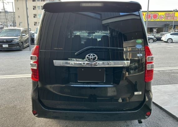 2012 TOYOTA NOAH – JAPAN AUTO KING LTD
