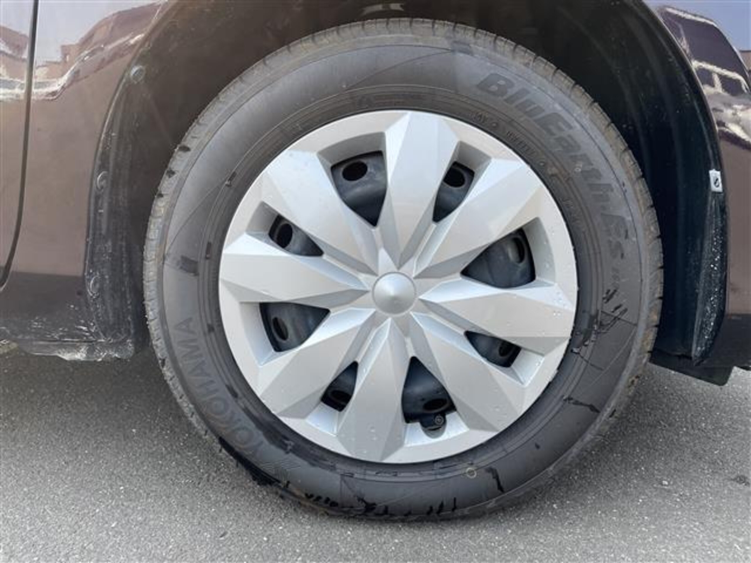 2018 Toyota Vitz 1.0 Jewela 2WD – JAPAN AUTO KING LTD