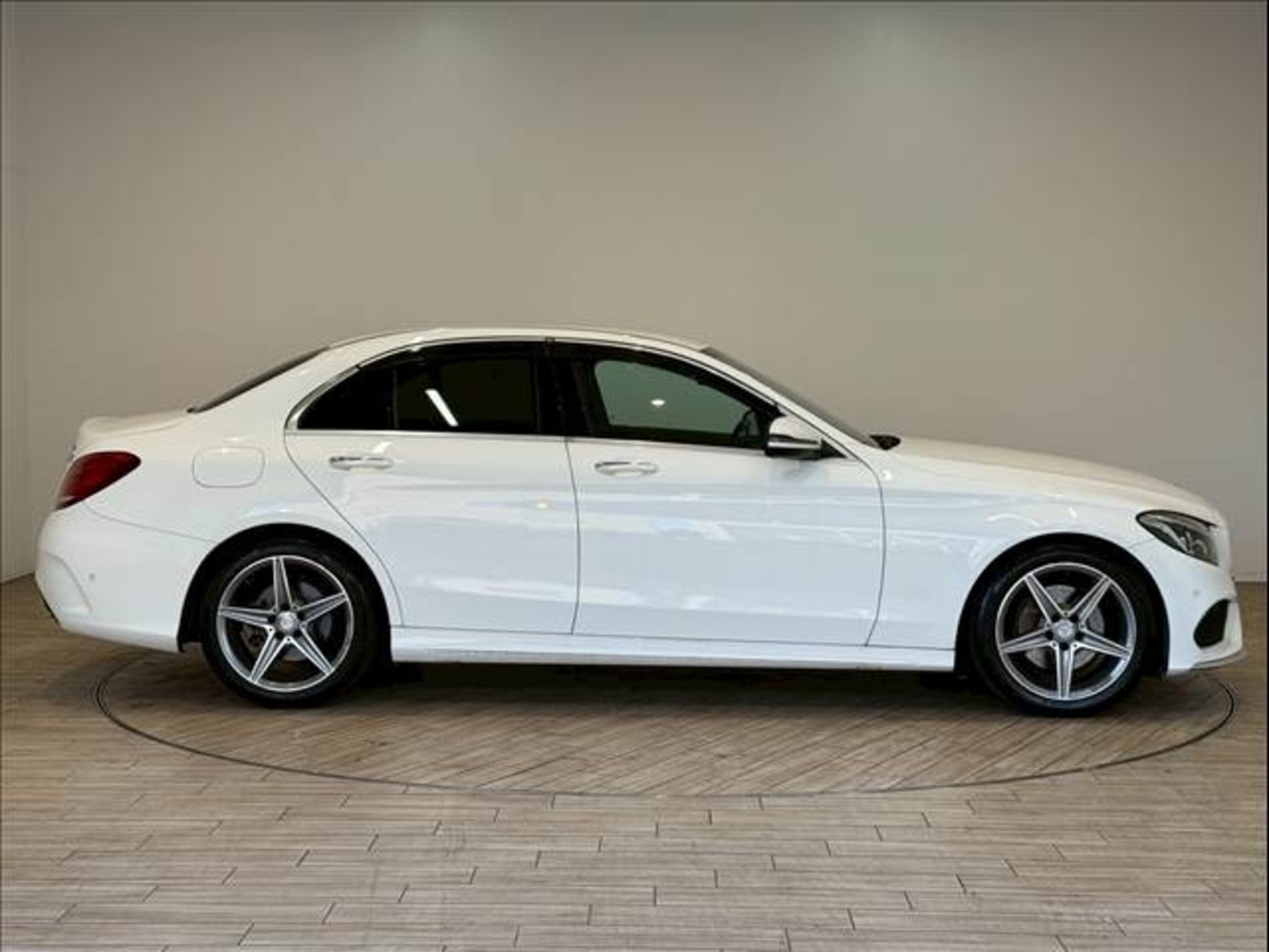 2017 Mercedes-Benz C-Class C180 Avantgarde AMG – JAPAN AUTO KING LTD