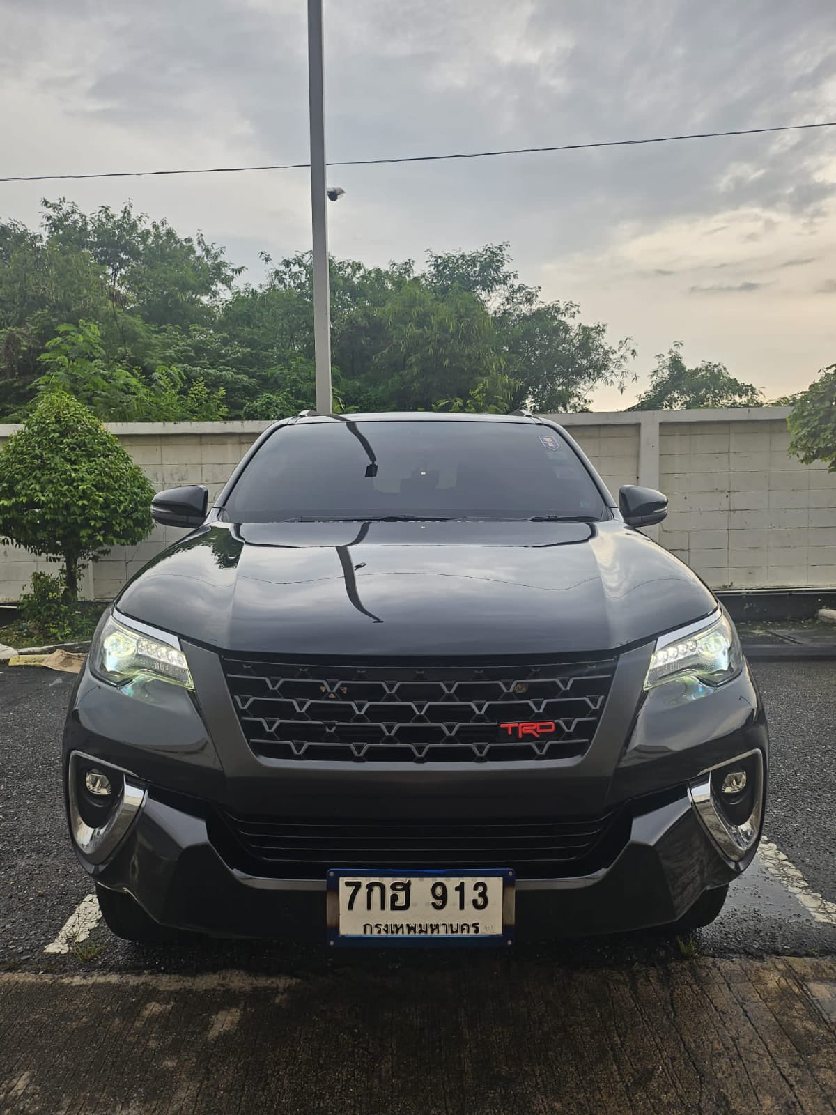 2018 Toyota Fortuner Sigma 4 TRD kit installed – JAPAN AUTO KING LTD
